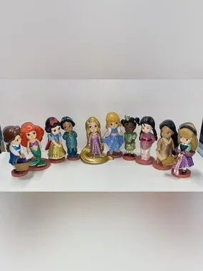 Disney | Toys | Disney Princess Animators Glitter Figures Set Of | Poshmark